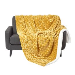 Homescapes KUSCHELDECKE Sherpa 200/230 cm, Samtdecke mit Dreieckmuster