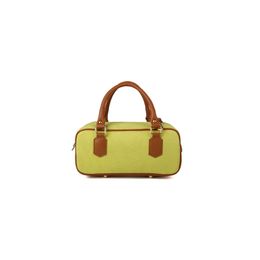 Giulia Monti Schultertasche Grasgr&uuml;n Goldbraun