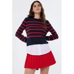 Gestreifter Strickpullover