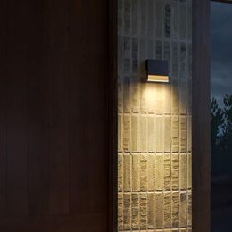 Ip44.de li.2 Wandleuchte, LED, 91125-AN,