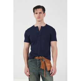 Schmal geschnittenes Button-Up Rundhals T-Shirt