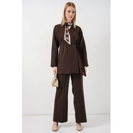 Lange G&uuml;rtel-V-Ausschnitt-Jacke