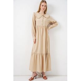 Maxikleid mit Babykragen und Knopfverschluss