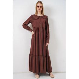 Maxikleid mit Babykragen und Knopfverschluss