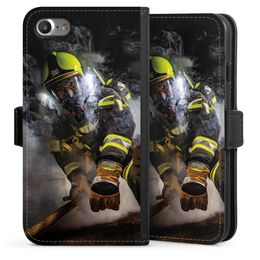 DeinDesign iPhone SE (2022) Handy Klapph&uuml;lle Handyh&uuml;lle aus Kunst Leder schwarz Flip Case Fire Fighter Fire Fighters Fire Sideflip mit Lasche