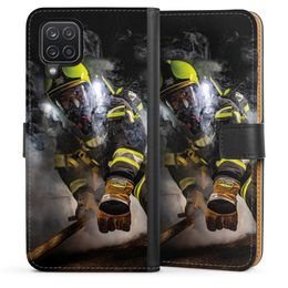 DeinDesign Galaxy A12 Handy Klapph&uuml;lle Handyh&uuml;lle aus Kunst Leder schwarz Flip Case Fire Fighter Fire Fighters Fire Sideflip mit langer Lasche