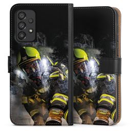 DeinDesign Galaxy A33 5G Handy Klapph&uuml;lle Handyh&uuml;lle aus Kunst Leder schwarz Flip Case Fire Fighter Fire Fighters Fire Sideflip mit langer Lasche