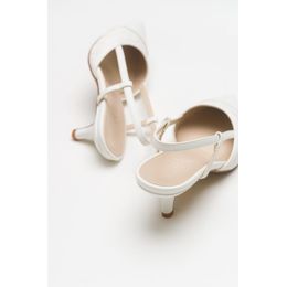Goodge Slingback Spitzer Zehenbereich Pumps