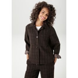 Kurzjacke Aniston CASUAL, Damen, Gr. 44, schwarz (dunkelbraun, schwarz, wollwei&szlig;, ocker), Web, Obermaterial: 100% Polyester. Futter: 100% Polyester, Jacquardmuster, aufgeraut, kariert, l&auml;ssig geschnitten taillenlang, 1-Knopf-Manschette, Jacken Kurzjacke, im Karo-Dessin mit getupften Futter