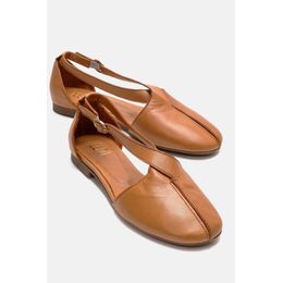 Fable Leder Ballerina mit Seitlichem Ausschnitt