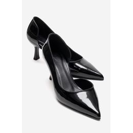 Arel Spitzer Pumps