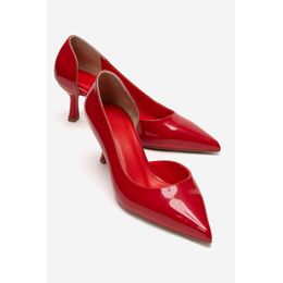 Arel Spitzer Pumps