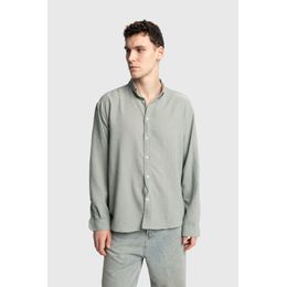 &Uuml;bergr&ouml;&szlig;iges Button-Up Langarmhemd
