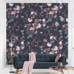 Mustertapete Altmeisterliche Bl&uuml;ten mit Tulpen und Rosen auf Dunkelgrau