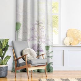 Vorhang Fingerhut in zarter Blumenwiese