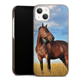 DeinDesign iPhone 13 Handy Holz H&uuml;lle Holz Schutzh&uuml;lle Echtholz Handyh&uuml;lle Meadow Horse Sky Holz Slim Case