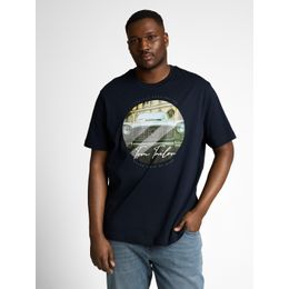 Kurzarmshirt Tom Tailor PLUS, Jungen, Gr. 4XL, blau (sky captain blau), Single Jersey, Obermaterial: 100% Baumwolle, bedruckt, weit h&uuml;ftbedeckend, Rundhals, Shirts, mit Frontprint - Gro&szlig;e Ggr&ouml;&szlig;en
