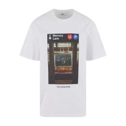 Herren T-Shirt "Upscale by Mister Tee Memory Lane Oversize Tee"wei&szlig;, Gr. M, UPSCALE BY MISTER TEE, bedruckt, 100% Baumwolle, Shirts