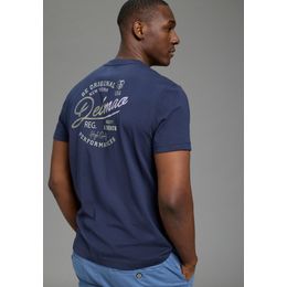 Rundhalsshirt DELMAO "Neue Kollektion", Jungen, Gr. S (44/46), blau (dunkelblau), Single Jersey, Obermaterial: 100% Baumwolle, bedruckt, normal, Rundhals, Shirts Rundhalsshirt, casual Stil, Kurzarm, normale Passform, mit Print-Applikation