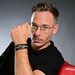 Adelia&acute;s Kettenanh&auml;nger ADELIA&acute;S "Herren Anh&auml;nger &ndash; Totenkopfanh&auml;nger aus Leder mit Jaspis", schwarz, Schmuckanh&auml;nger, Herren, Leder, Kettenanh&auml;nger, Zum Verschenken &ndash; ideal zum Valentinstag