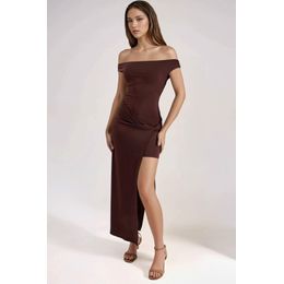 Maxikleid mit Schulterfreischnitt und Schlitzdetails