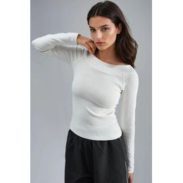 Schmal geschnittene, gerippte Bluse mit Bootsausschnitt
