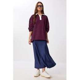 Hoch geschnittener Satin-Maxi-Rock