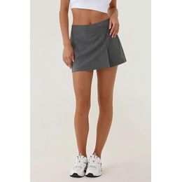 Hochtaillierter Mini-Skort mit geradem Schnitt