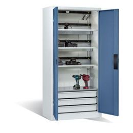 C+P Akkuladeschrank Acurado, abschlie&szlig;bar, mit L&uuml;ftung + Inneneinrichtung, B 930 x T 500 x H 1950 mm, Stahl, fernblau RAL 5023/lichtgrau RAL 7035
