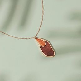 Holzkern Halsketten Damen Ros&eacute; und Walnuss