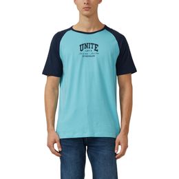 Kurzarmshirt s.Oliver, Jungen, Gr. XL, blau (dusty teal), Single Jersey, Obermaterial: 100% Baumwolle, unifarben mit Farbeins&auml;tzen, normal h&uuml;ftbedeckend, Rundhals, Shirts, im Collage-Stil und mit Print