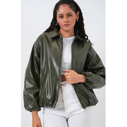 &Uuml;bergro&szlig;e Kunstleder-Zipperjacke