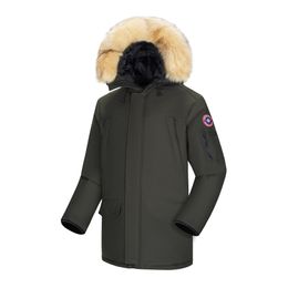 Subprime-Parka f&uuml;r M&auml;nner. Der Parka besteht aus hochwertigem Polyester und hat ein warmes Innenfutter. Er ist ideal f&uuml;r die kalten Wintermonate. Der Pelzkragen besteht aus Kunstpelz und ist abnehmbar.