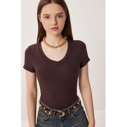 Basic V-Ausschnitt Slim Fit T-Shirt