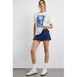 Raja Tee