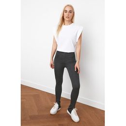 Trendyol Shirt in Wei&szlig; - 16% | Gr&ouml;&szlig;e M | Damen-tops