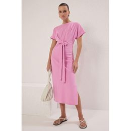 Trendyol Kleid in Rosa - 53% | Gr&ouml;&szlig;e M | Damen-kleider