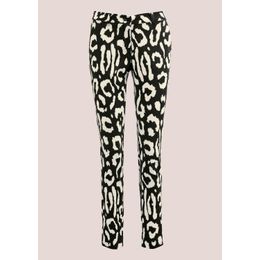 Madeleine Mode Stoffhose MADELEINE "Hose Druckhose mit kontraststarkem Animal-Print", Damen, Gr. 34, N + K Gr, schwarz (schwarz, wei&szlig;), Obermaterial: 95% Polyester PES. 5% Elasthan EL., Modern, Hosen Stoffhose