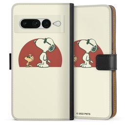 DeinDesign Google Pixel 7 Pro Handy Klapph&uuml;lle Handyh&uuml;lle aus Kunst Leder schwarz Flip Case Snoopy Official Licensed Product Kindheit Sideflip mit langer Lasche