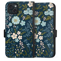 DeinDesign iPhone 15 Plus Handy Klapph&uuml;lle Handyh&uuml;lle aus Kunst Leder schwarz Flip Case Blue Muster Flowers Sideflip mit Lasche