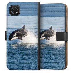 DeinDesign Galaxy A22 5G Handy Klapph&uuml;lle Handyh&uuml;lle aus Kunst Leder schwarz Flip Case Orca Ocean Wale Sideflip mit langer Lasche