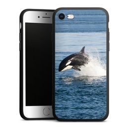 DeinDesign iPhone SE (2022) Handy Premium Silikon H&uuml;lle Handyh&uuml;lle schwarz Case Orca Wale Ocean Silikon Premium Case