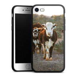 DeinDesign iPhone SE (2020) Handy Premium Silikon H&uuml;lle Handyh&uuml;lle schwarz Case Farmer Calf Cow Silikon Premium Case