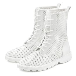 Stiefelette Lascana, Damen, Gr. 36, wei&szlig;, Obermaterial: 100% Lederimitat. Decksohle: 100% Textilmaterial. Futter: 100% Textilmaterial. Laufsohle: 100% Synthetik, unifarben, Schuhe Stiefelette, zum Schn&uuml;ren mit modischen Cut-Outs, Stiefel, Boots, High-Sneaker