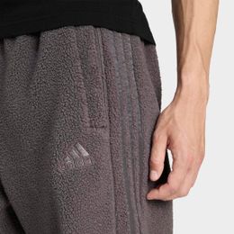 Sporthose adidas originals "BORG FLEECE TEAMGEIST", Herren, Gr. XXL, N-Gr, grau (grau strata, normal, gr.), Obermaterial: 100% Polyester, Hosen Sporthose, Polarfleece Material, locker geschnitten