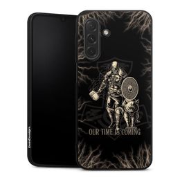 DeinDesign Galaxy A26 Handy Premium Silikon H&uuml;lle Handyh&uuml;lle schwarz Case Wikinger Vikings Tv Show Designs Silikon Premium Case