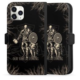 DeinDesign iPhone 11 Pro Handy Klapph&uuml;lle Handyh&uuml;lle aus Kunst Leder schwarz Flip Case Wikinger Vikings Tv Show Designs Sideflip mit Lasche