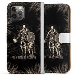 DeinDesign iPhone 12 Pro Max Handy Klapph&uuml;lle Handyh&uuml;lle aus Kunst Leder wei&szlig; Flip Case Wikinger Vikings Tv Show Designs Sideflip mit Lasche