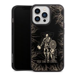 DeinDesign iPhone 13 Pro Handy Premium Silikon H&uuml;lle Handyh&uuml;lle schwarz Case Wikinger Vikings Tv Show Designs Silikon Premium Case