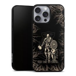 DeinDesign iPhone 16 Pro Max Handy Slim Case extra d&uuml;nn Silikon Handyh&uuml;lle schwarz H&uuml;lle Wikinger Vikings Tv Show Designs Silikon Slim Case